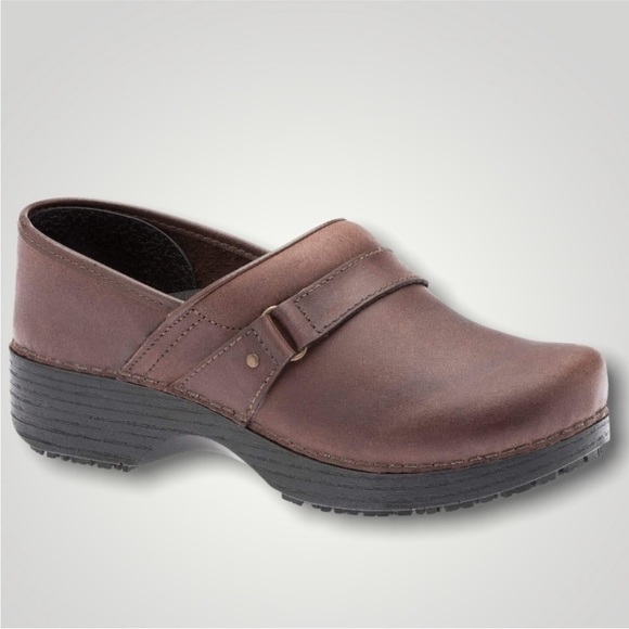 Abeo | Shoes | Abeo Bio System Eve Leather Clogs | Poshmark